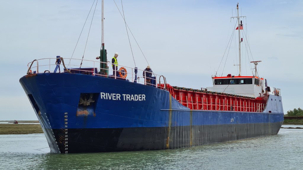 River Trader – K&E Shipping